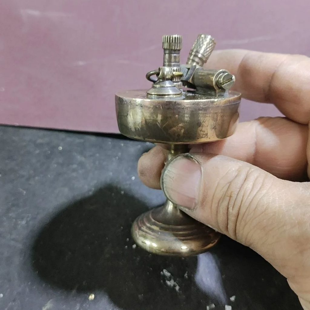 Vintage Brass "Oil Lamp" Style Desktop Lighter - KOC